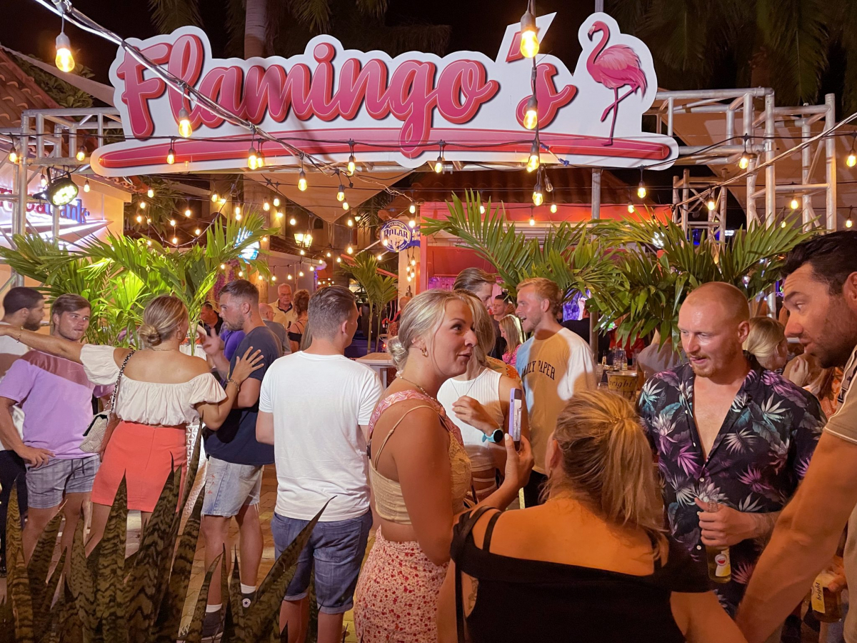 Flamingo's Cocktail Bar Aruba | Flamingo's Cocktail Bar
